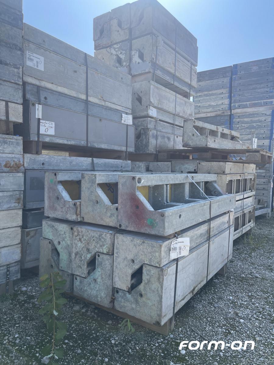 Doka Framax panels 1.35m (non-classfied formwork) - 10168M - The ...